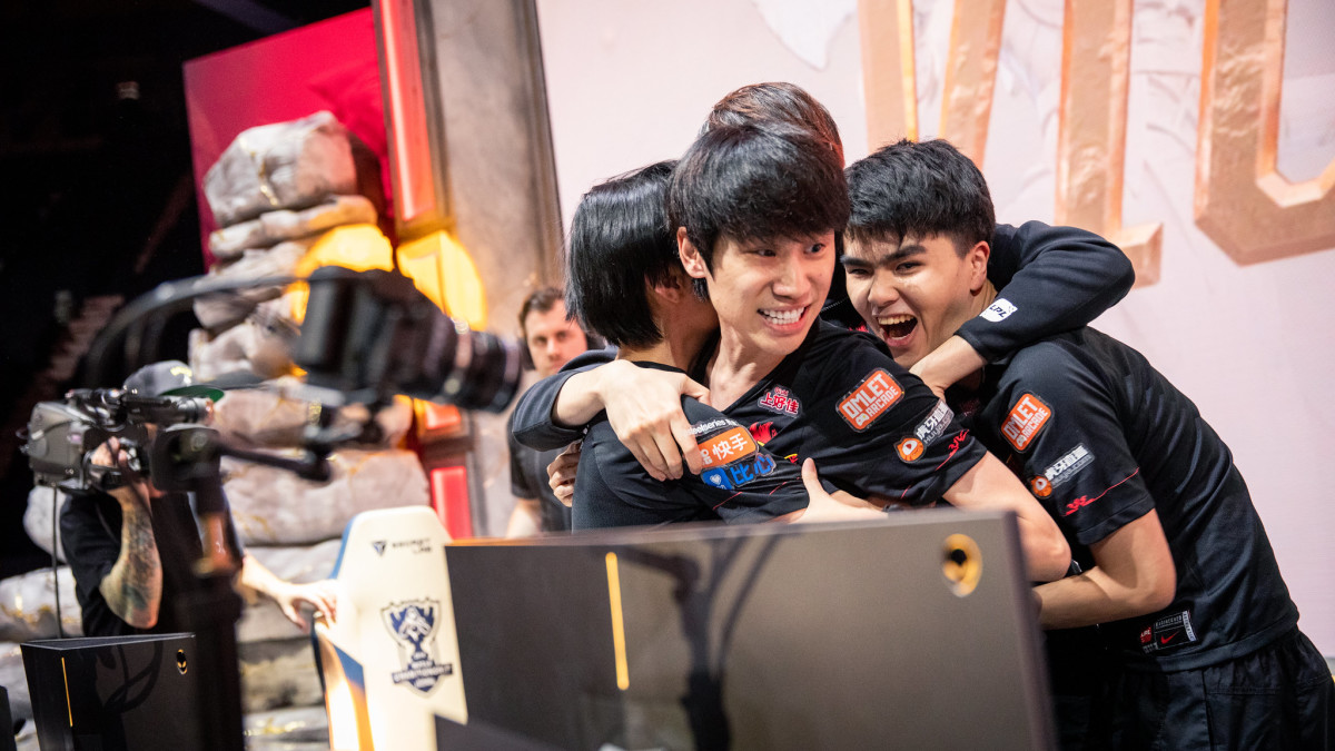 LoL Worlds 2019 Semifinals Recap — FunPlus Phoenix beats Invictus Gaming, advances to Paris ...