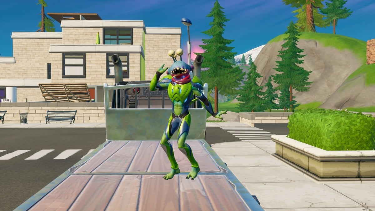 Fortnite Week 11 Challenge: Dance with an Alien Parasite - Millenium