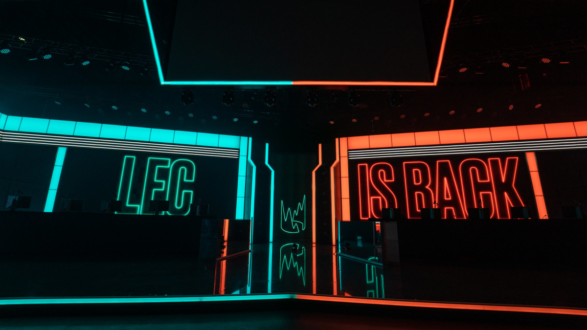 League of Legends: Esports at Home, by Laure 'Bulii "Valée - Millenium